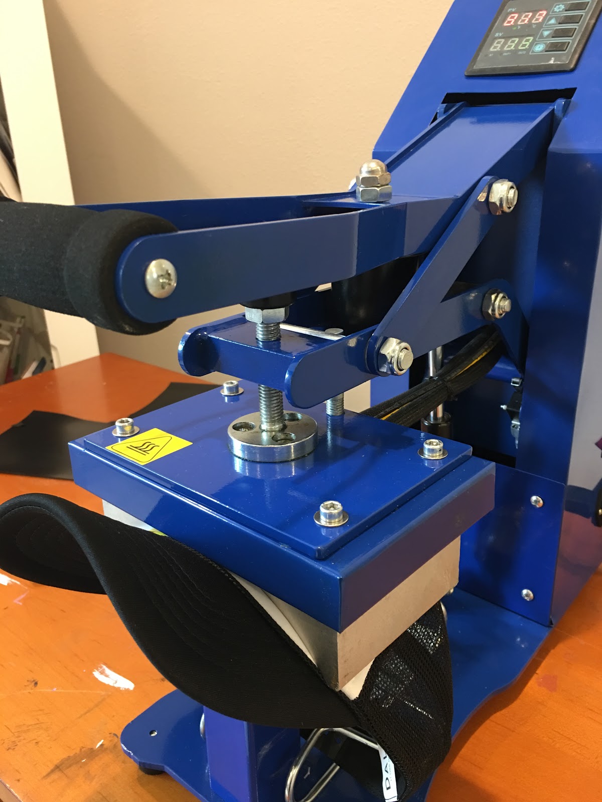 Hat Press Tutorial for Beginners - Silhouette School