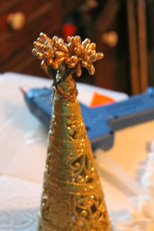 20 North Ora: Very Inexpensive Christmas Tree!