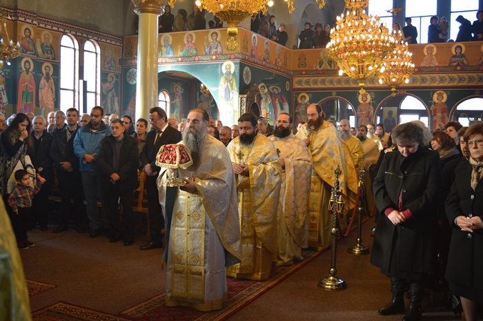 ΜΟΝΑΧΙΚΗ ΚΟΥΡΑ ΚΑΙ ΧΕΙΡΟΤΟΝΙΑ ΕΙΣ ΔΙΑΚΟΝΟΝ ΣΤΗΝ Ι.Μ. ΕΔΕΣΣΗΣ | TASTV.gr ...