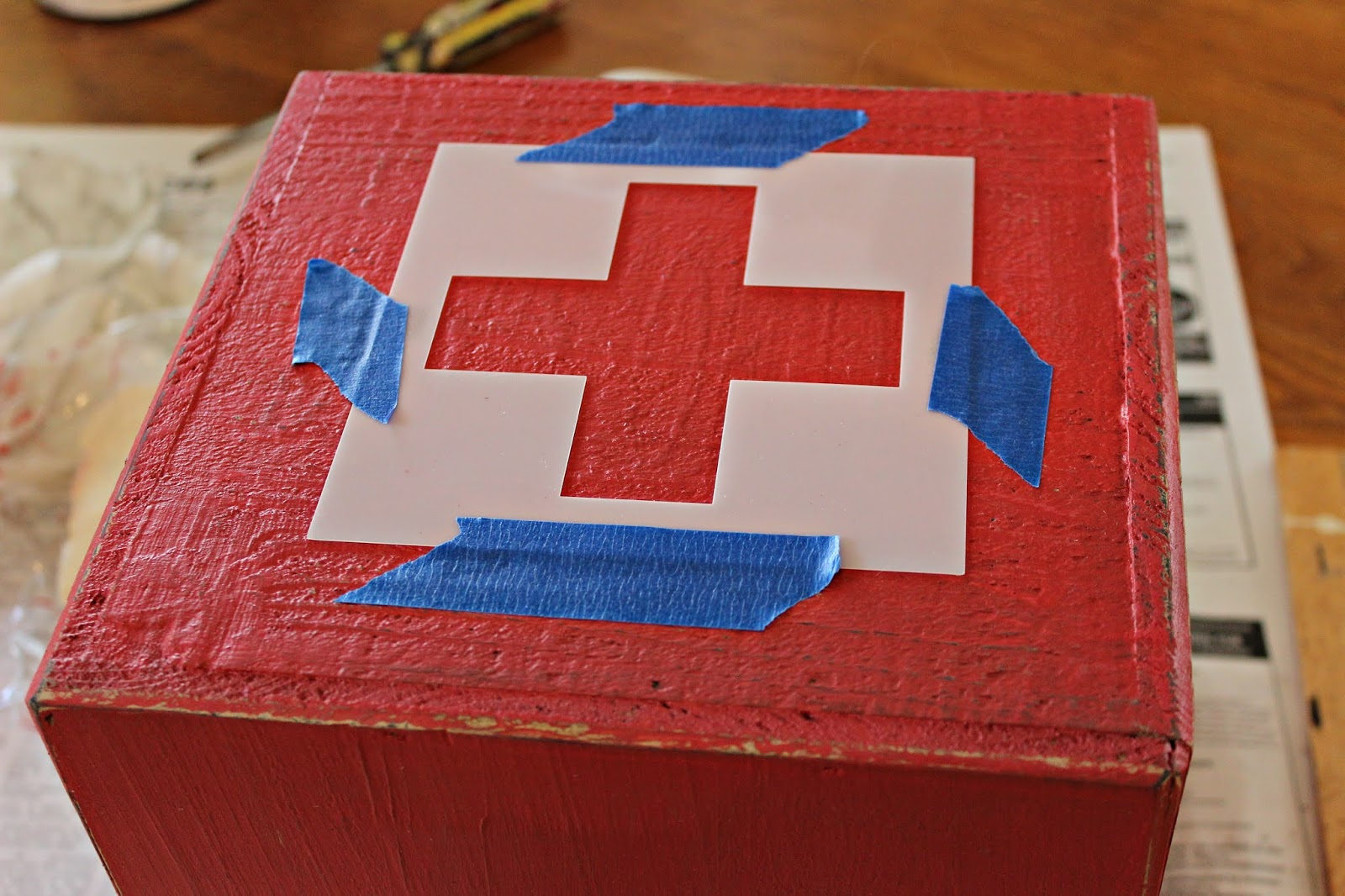 Thrift shop Primitive Wood Box Upcycle - Organized Clutter