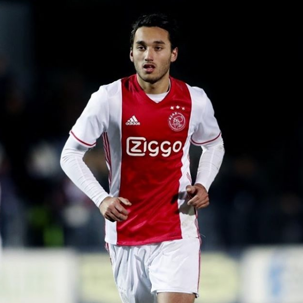 Profil dan Biodata Ezra Walian Lengkap Dengan Foto Terbaru