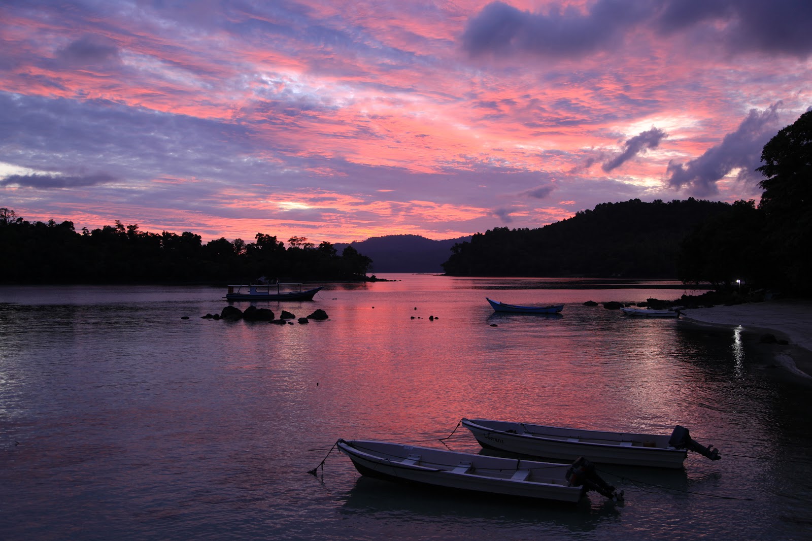 Sumatra: An Untouched Paradise Full of Adventure - Wizootravel blog