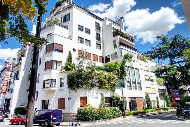 Paris : Rue Mallet-Stevens, grand oeuvre de l'architecte, le Mouvement ...