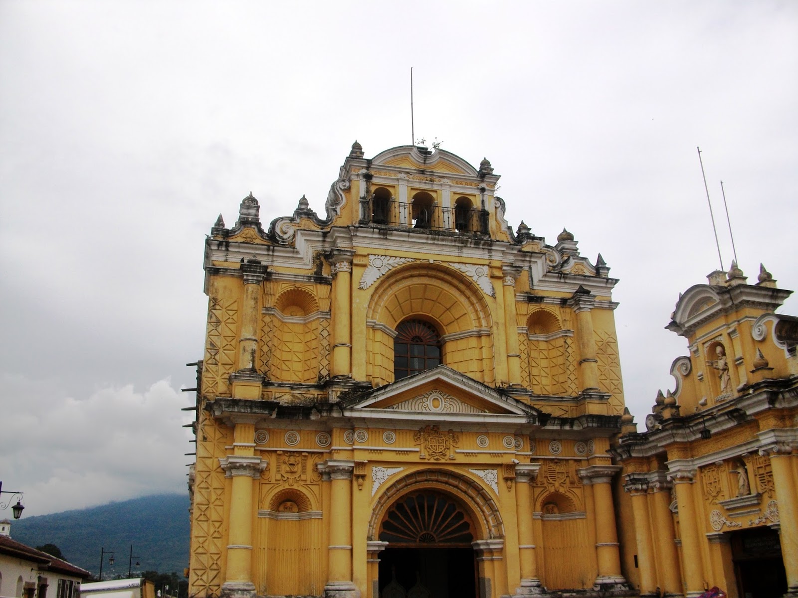 HUEHUETENANGO HISTORIA HISSPANA: ANTIGUA GUATEMALA ARQUITECTURA COLONIAL