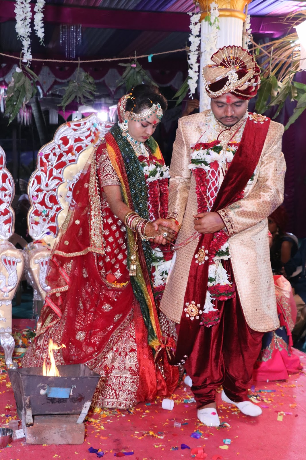 Indian Traditional Wedding Mangal Phere ( fere ) II Mangal Fera Indian ...