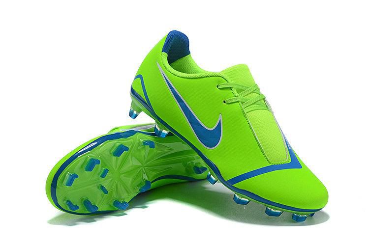 Ridiculous Quality - Fake Nike Phantom Venom Football Boots Already ...