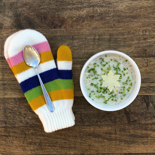 Jac o' lyn Murphy: Snowflake topped Potato Soup