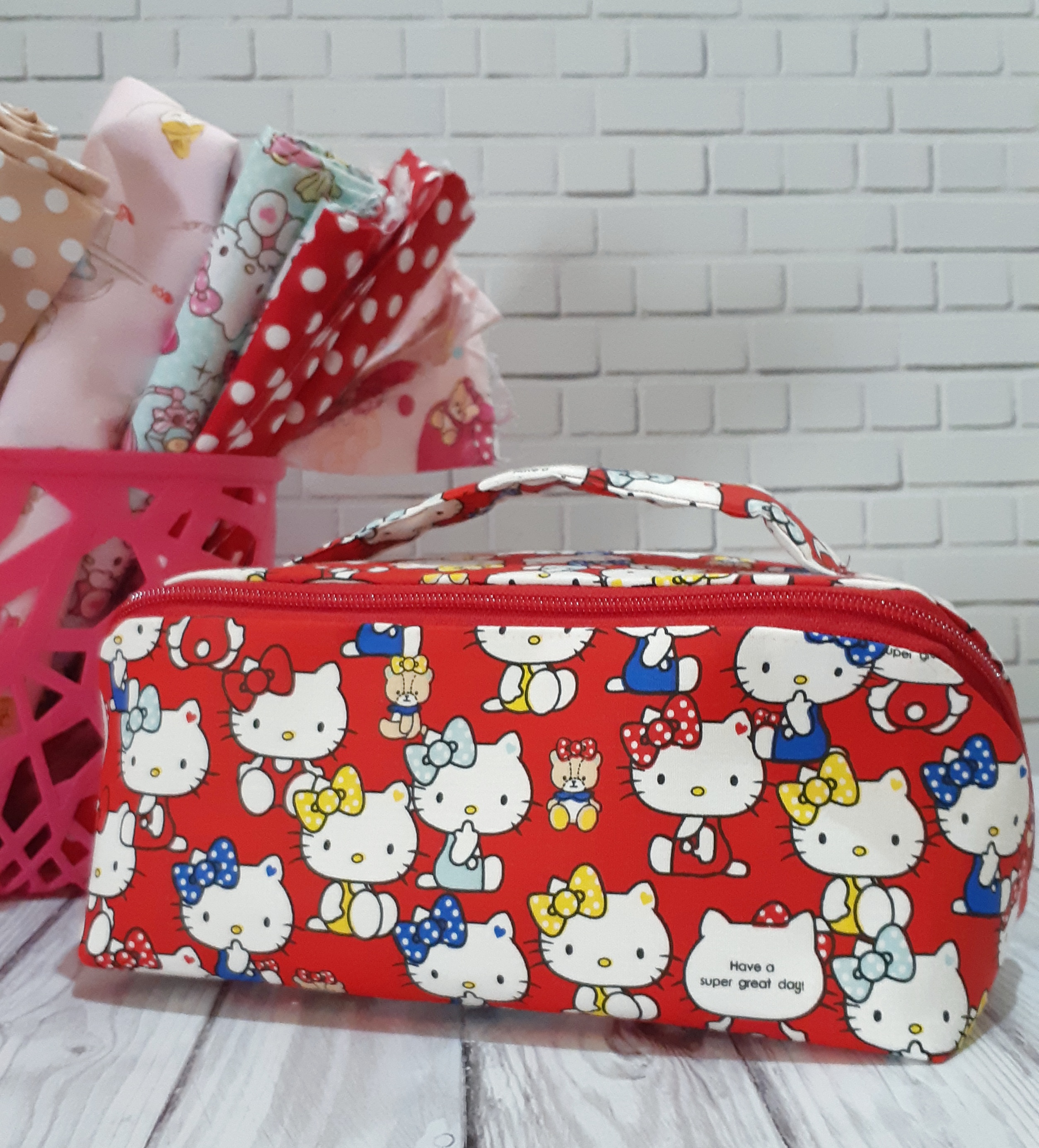 TUTORIAL : Weekend Sewing Project No. 13 - Magic Pouch