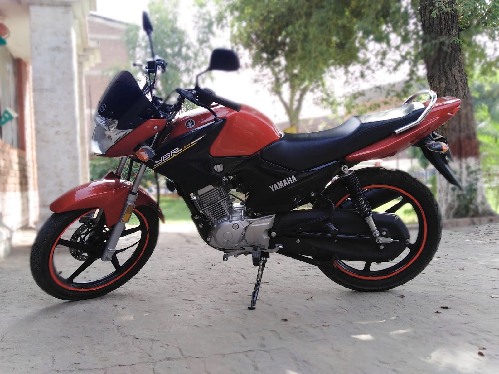 Maazullah: Yamaha YBR 125