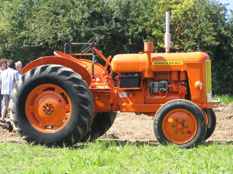 Tractores en 1:43 - TALLER EL " 22": SOMECA DA 50 L (1955)