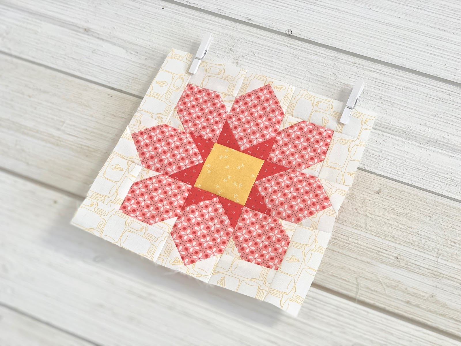 Bee In My Bonnet Vintage Block Along Winter Flower Block Tutorial