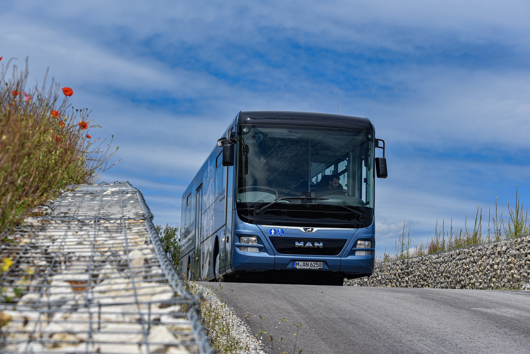 MAN incorpora nueva generación de caja de cambios EcoLife 2 para ...