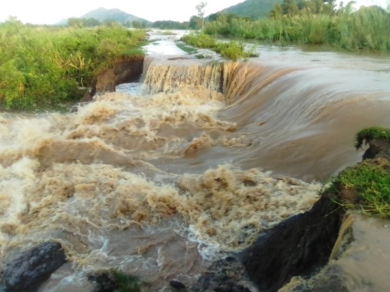 The Big Wobble : Floods and landslides in Kenya have killed nearly 200 ...
