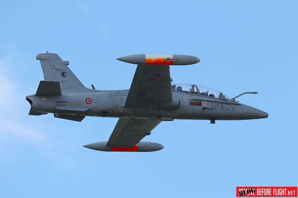 Aermacchi MB-339 trainer jet: an all-Italian success story - Blog ...