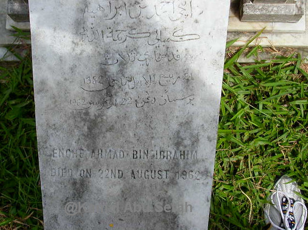 The Last Kampung Mosque in Singapore: Bidadari Cemetery where late ...