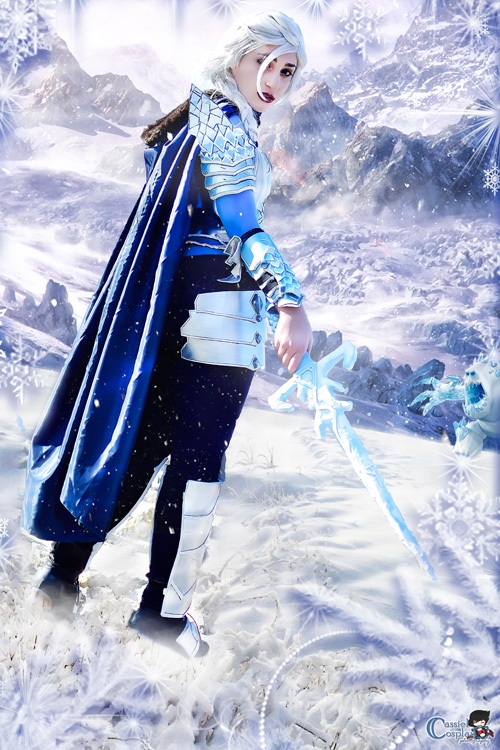 Ember Willowtree: Elsa de Frozen con un look cosplay muy guerrero