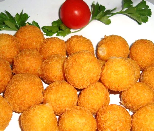 Bucataria lu' Nicu: Bulete de cascaval