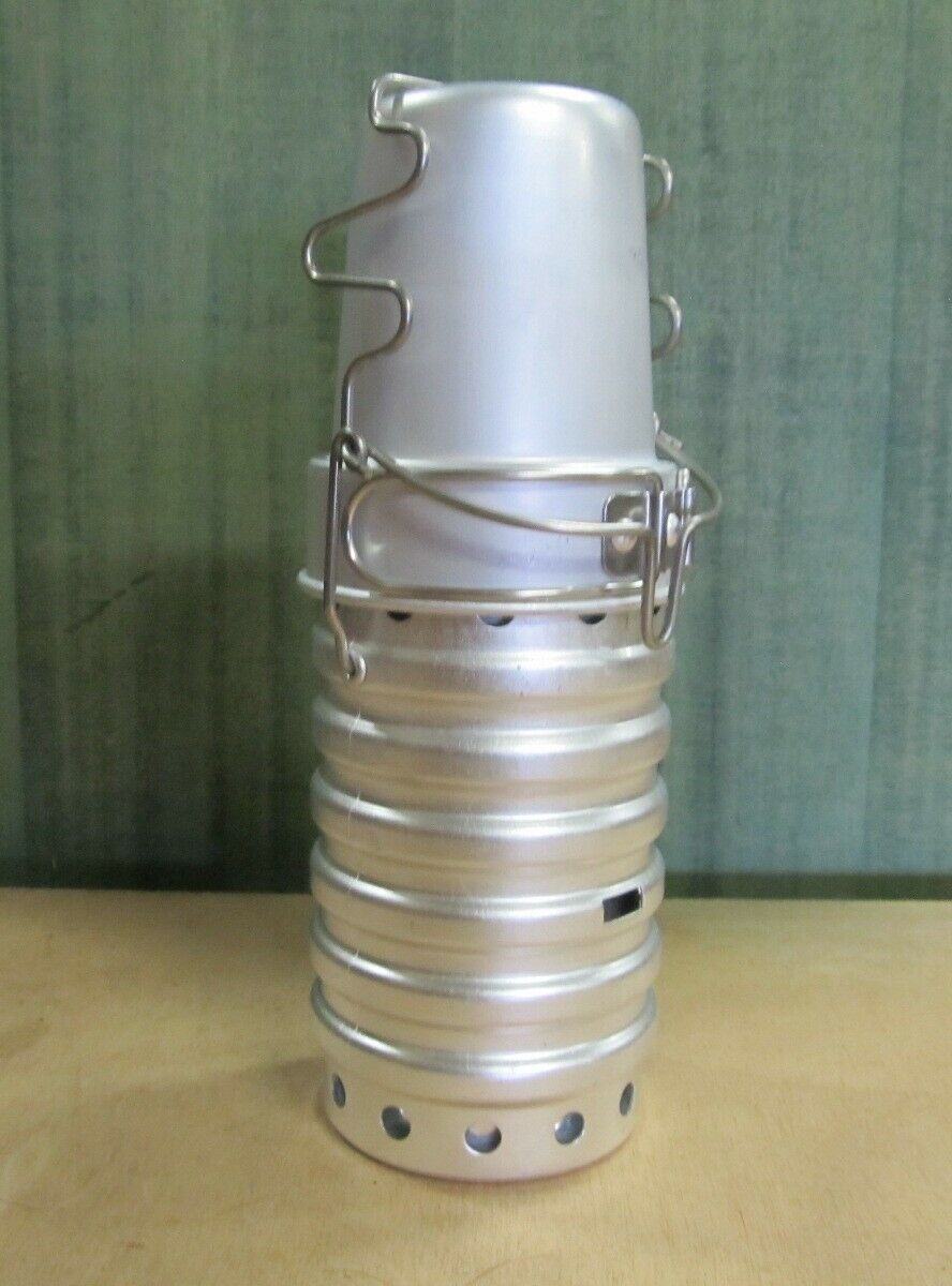 Webbingbabel: Swiss Army Volcano Stove Emergency Cooker