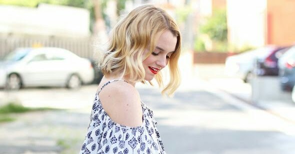 Fαshiση Gαlαxy 98 ☯: Strip shoulder printed maxi dress