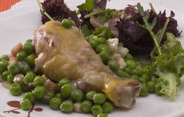 Poupar no Lar: Frango corado com Ervilhas