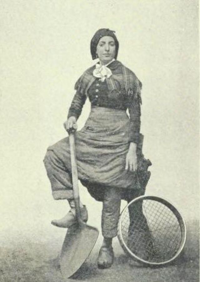 Wigan’s Pit Brow Lasses: 40 Fascinating Vintage Photos of Women Miners ...