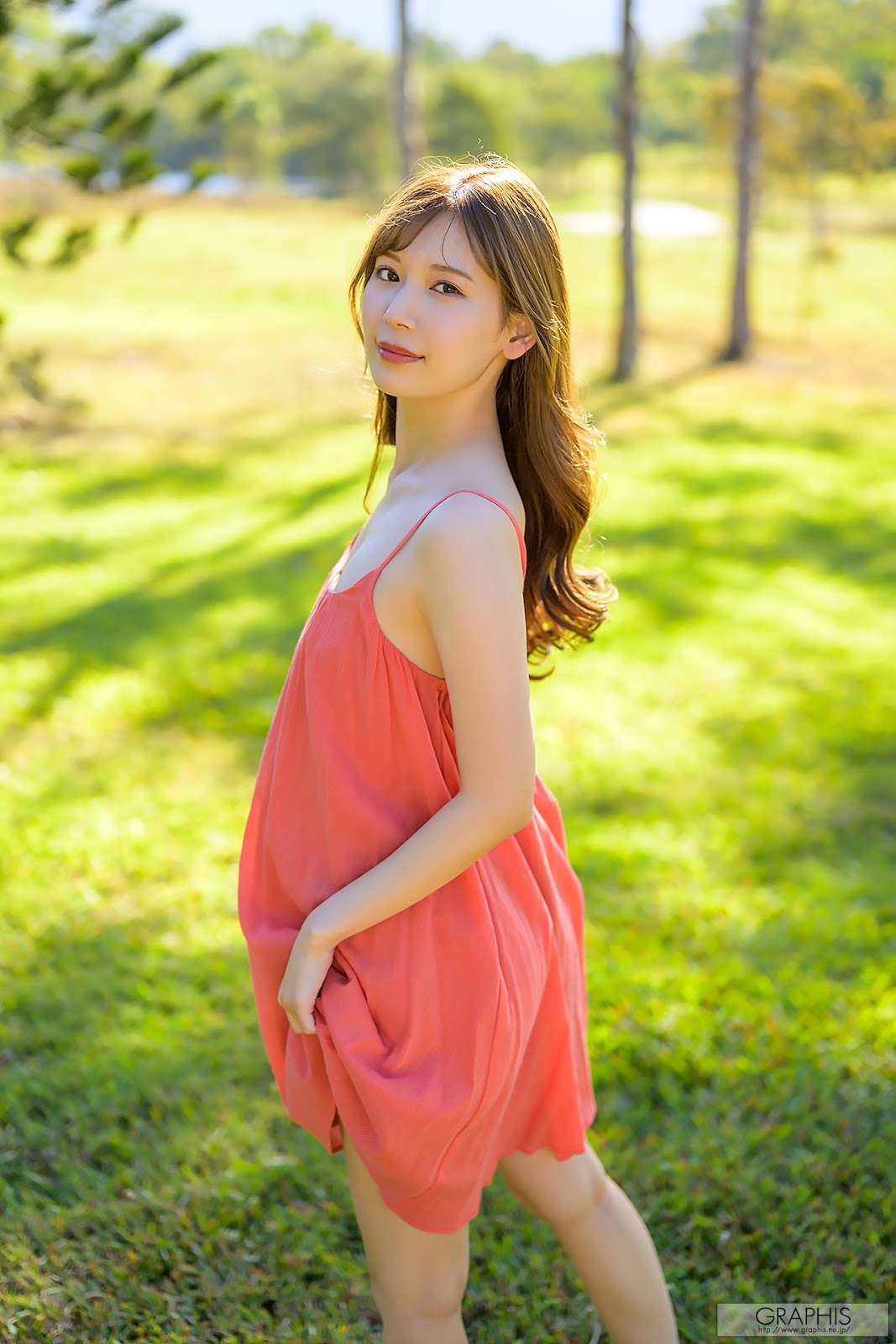 Graphis: [Graphis] Special Gravure - Tsumugi Akari 明里つむぎ Moment - AUTUMN SPECIAL 2019