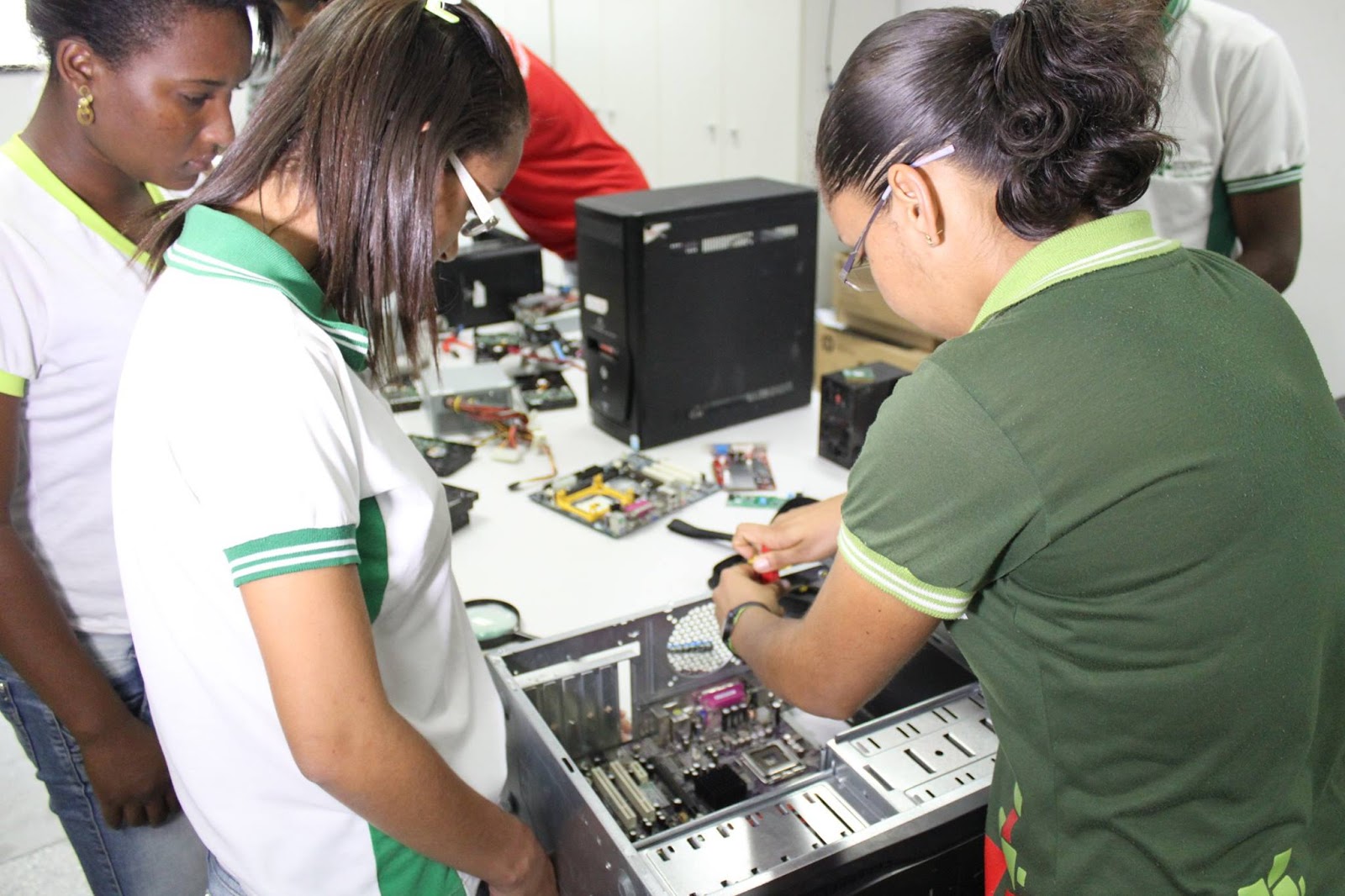 Bem Baiano: Que tal estudar informática no IF Baiano?