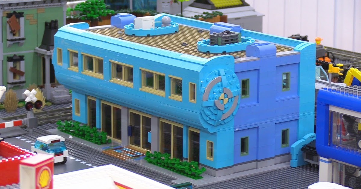 Custom LEGO "Blauhaus" Building complete
