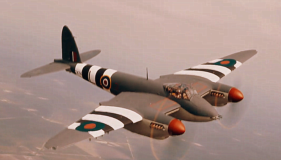 NZ Civil Aircraft: Rod Lewis's Mosquito has Flown in the US