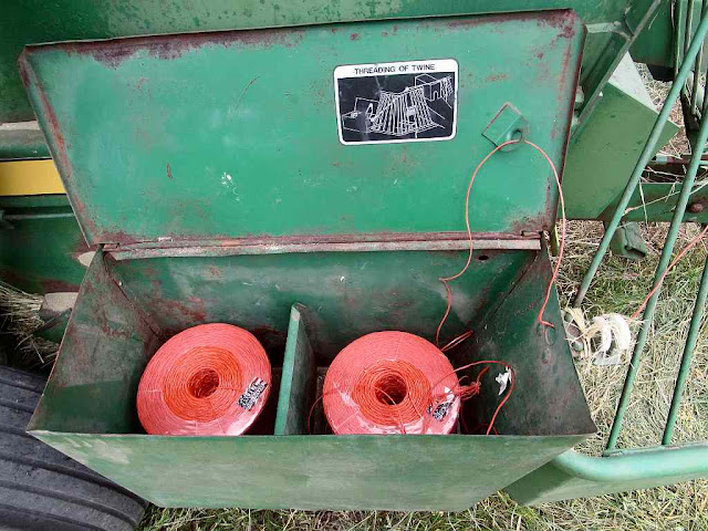 Life among the Tall Pines: John Deere 510 baler