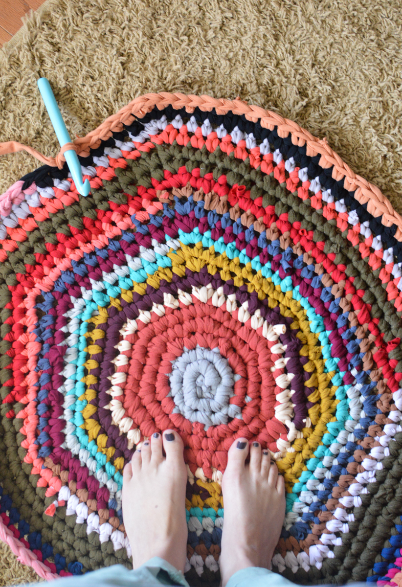 LE Designs: Crochet Rag Rug- making progress