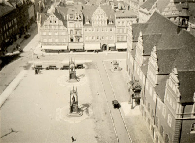 40 Amazing Photos Capture Street Scenes of Germany in the Early 1930s ...
