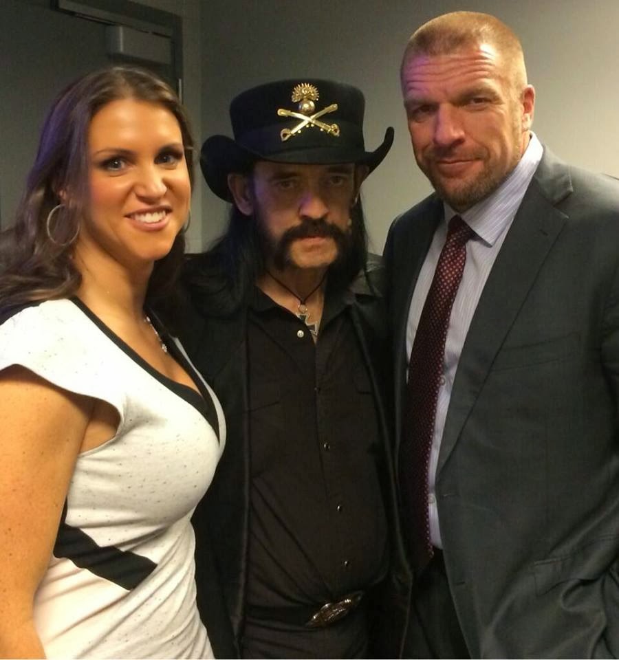 Heavy Metal Fire: MOTÖRHEAD: LEMMY VUELVE A APARECER EN PÚBLICO.