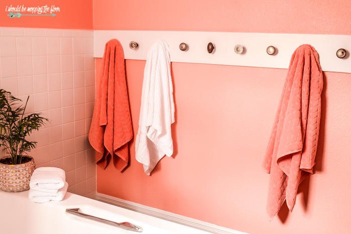 Antique Door Knob Towel Holder | i should be mopping the floor