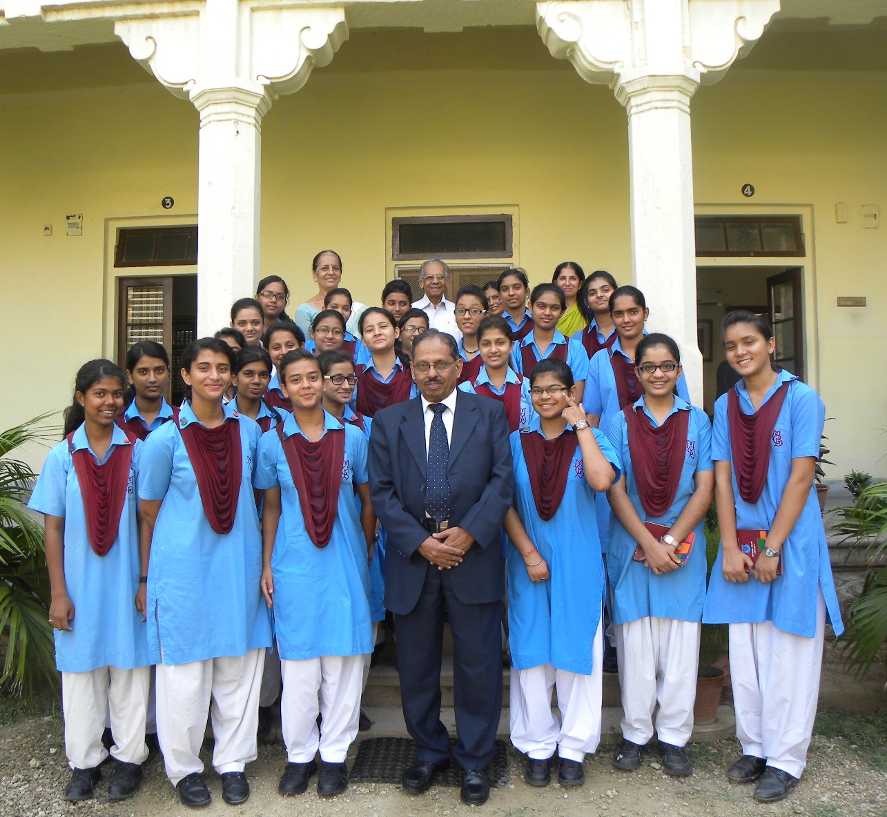 Maharani Gayatri Devi School