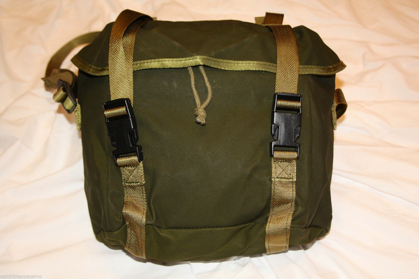 Webbingbabel: Canadian Army 82 Pattern Webbing Lower Butt Pack