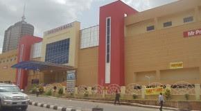 You Are Welcome To Abimbola Adebayo's Blog: Hehehe see crowd at ...