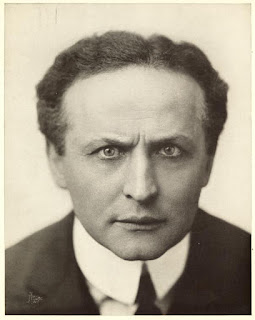 Carnegie: Magic Detective: About Houdini's Character On His Other Birthday