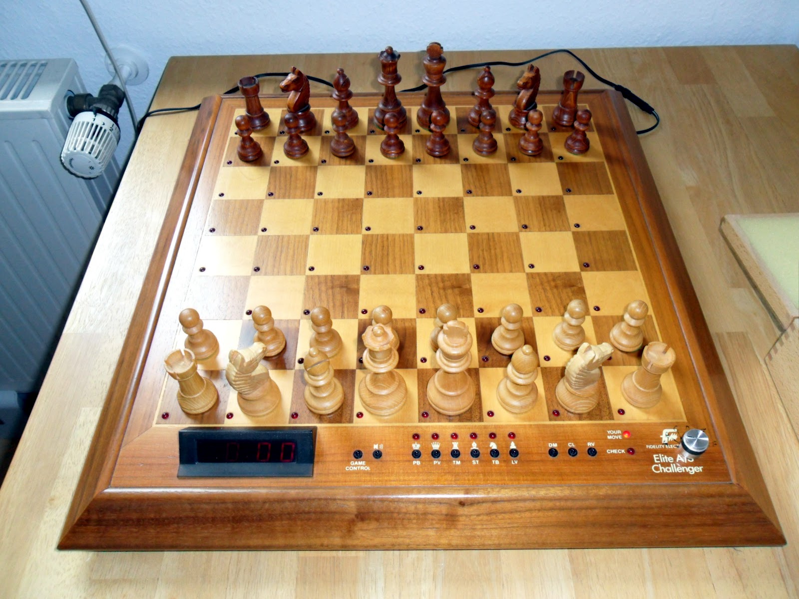 CHESS COMPUTER: Fidelity