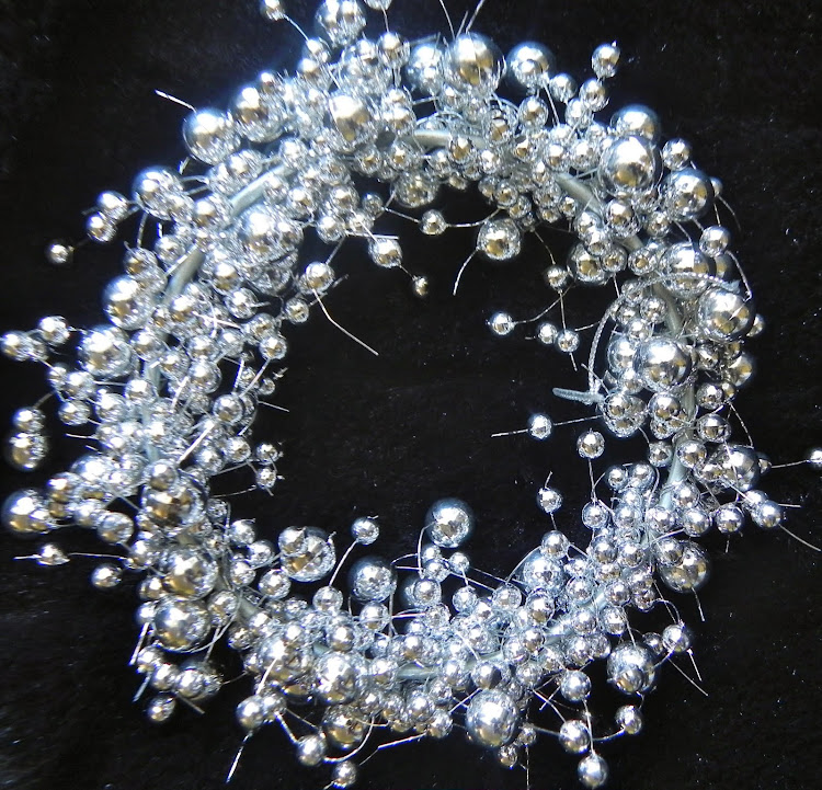 Summerland Cottage Studio: Merry bling, bling, bling