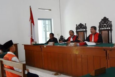 Prosedur Sidang Pertama Perkara Pidana di Pengadilan Negeri - Senior Kampus