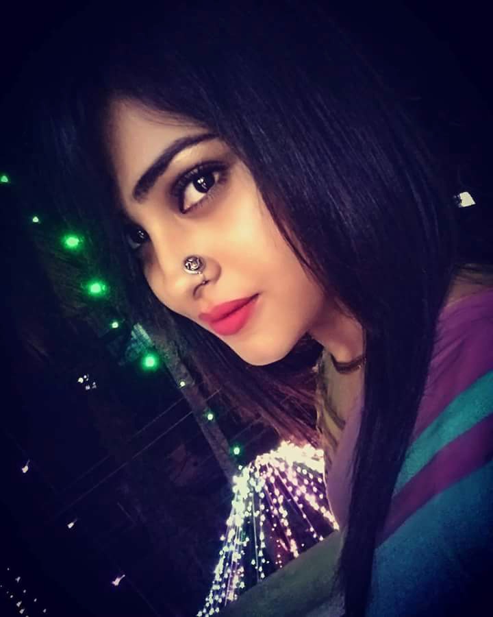 Jasmine Roy Best Photos