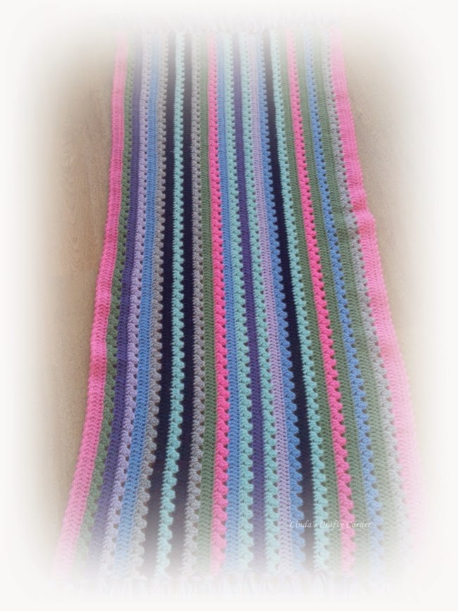 .Linda's Crafty Corner: Emilys Shawl and a little chat