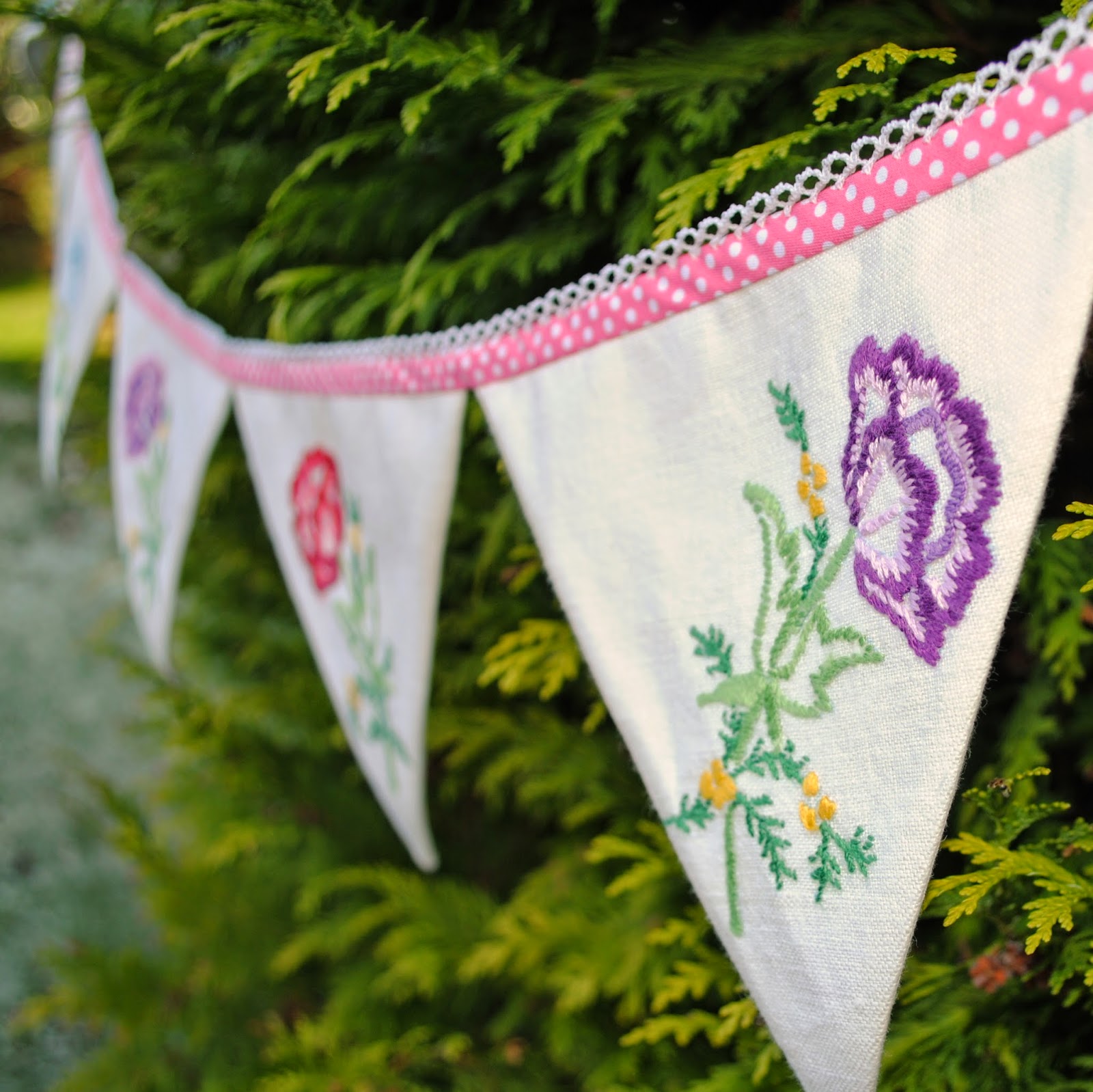 SewforSoul: Vintage Linen Bunting Tutorial
