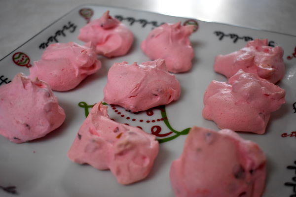 Raspberry Meringue Cookies