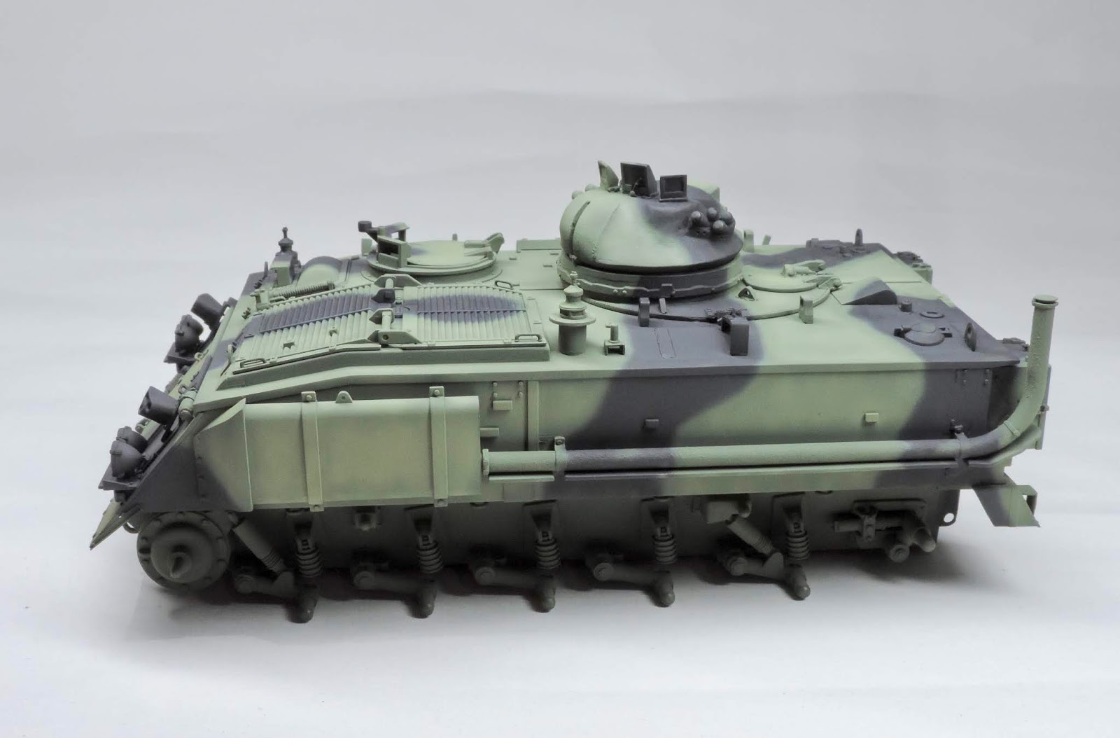 Pete's Model World : FV 432 Black Camo Time