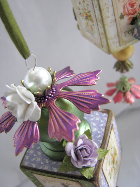 CackleAndHoot: Spring Flower Ornaments and a tutorial!