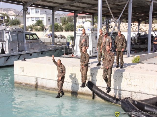 ΣΤΗΝ ΚΟΛΑΣΗ ΤΗΣ ΜΥΚ ΤΑ ΒΑΤΡΑΧΙΑ ΤΗΣ ΚΥΠΡΟΥ... ΑΥΤΟΙ ΠΟΥ ΘΑ ΓΥΡΙΣΟΥΝ ...