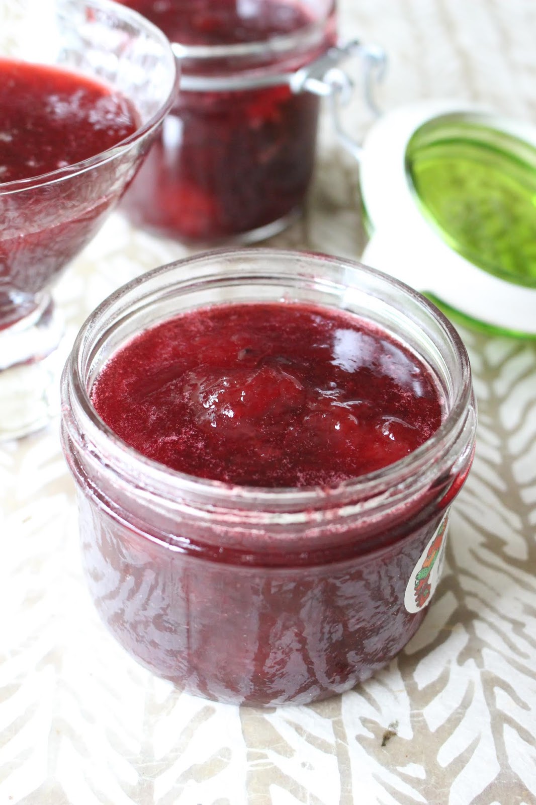 Niloufer's Kitchen: Plum Jam