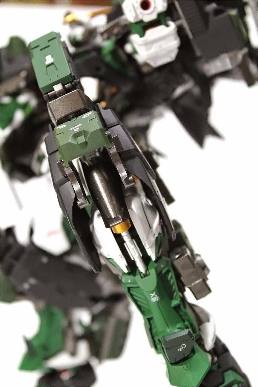 Custom Build: 1/100 Gundam Astray Green Frame 2nd Gear